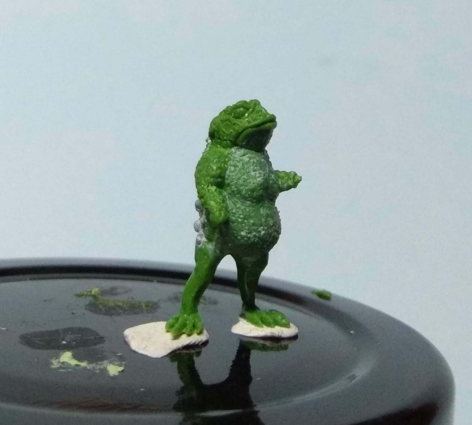 Buff Bufos - Sculpting an athropomorphic toad warrior — Dagger and Brush